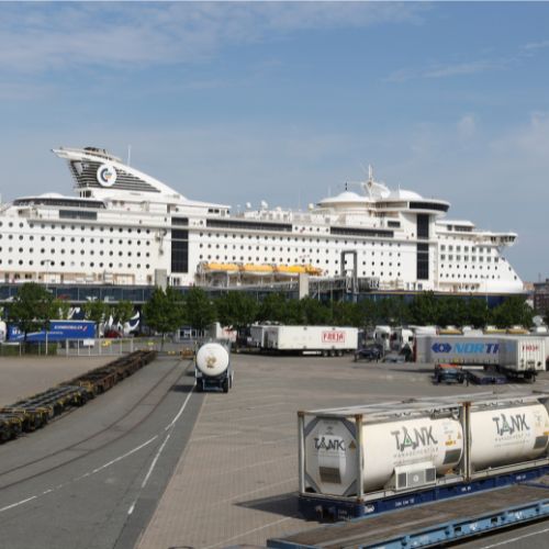 Color Line Kiel Oslo (Schiffs) - Einblick ins Innere des Schiffs ...